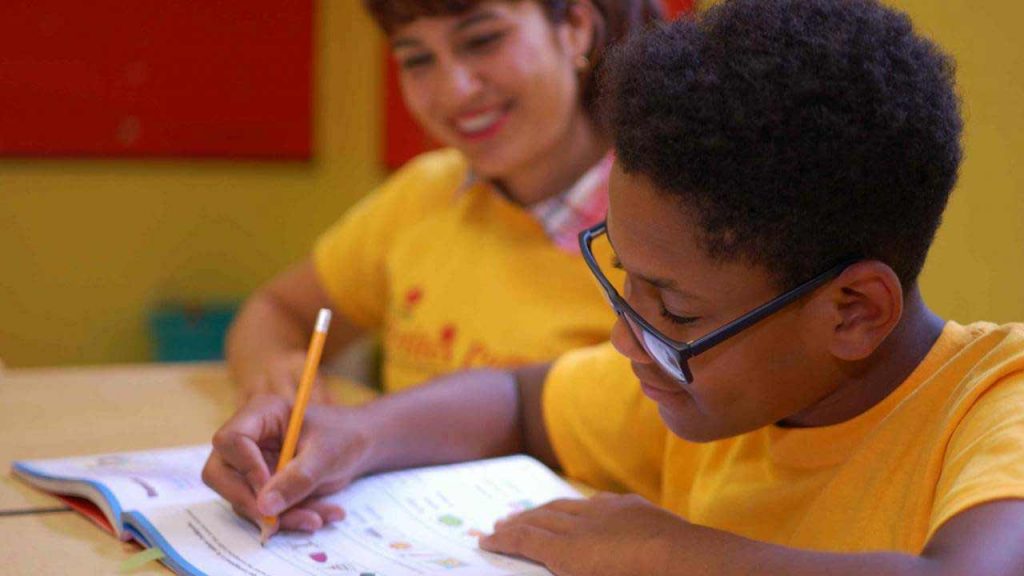 Les Petites Pommes – French Programs